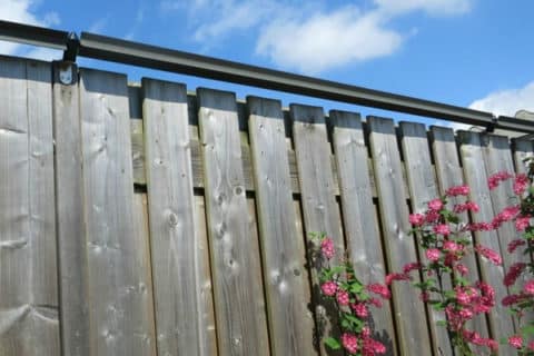 Installing the Oscillot® Cat Fence System | CATFENCE